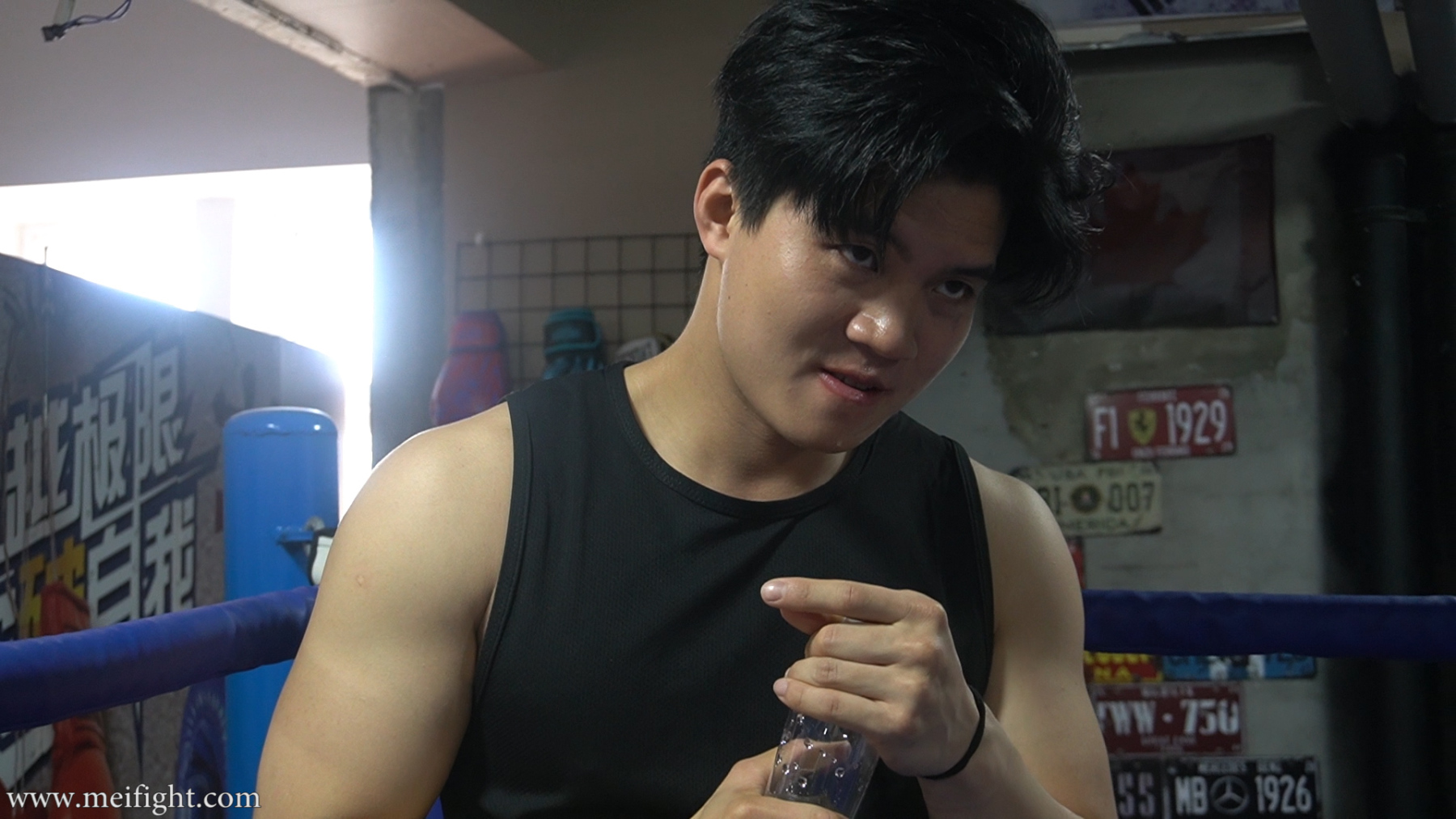 MF-MF31-Yiyi VS Aluo – MeiFight